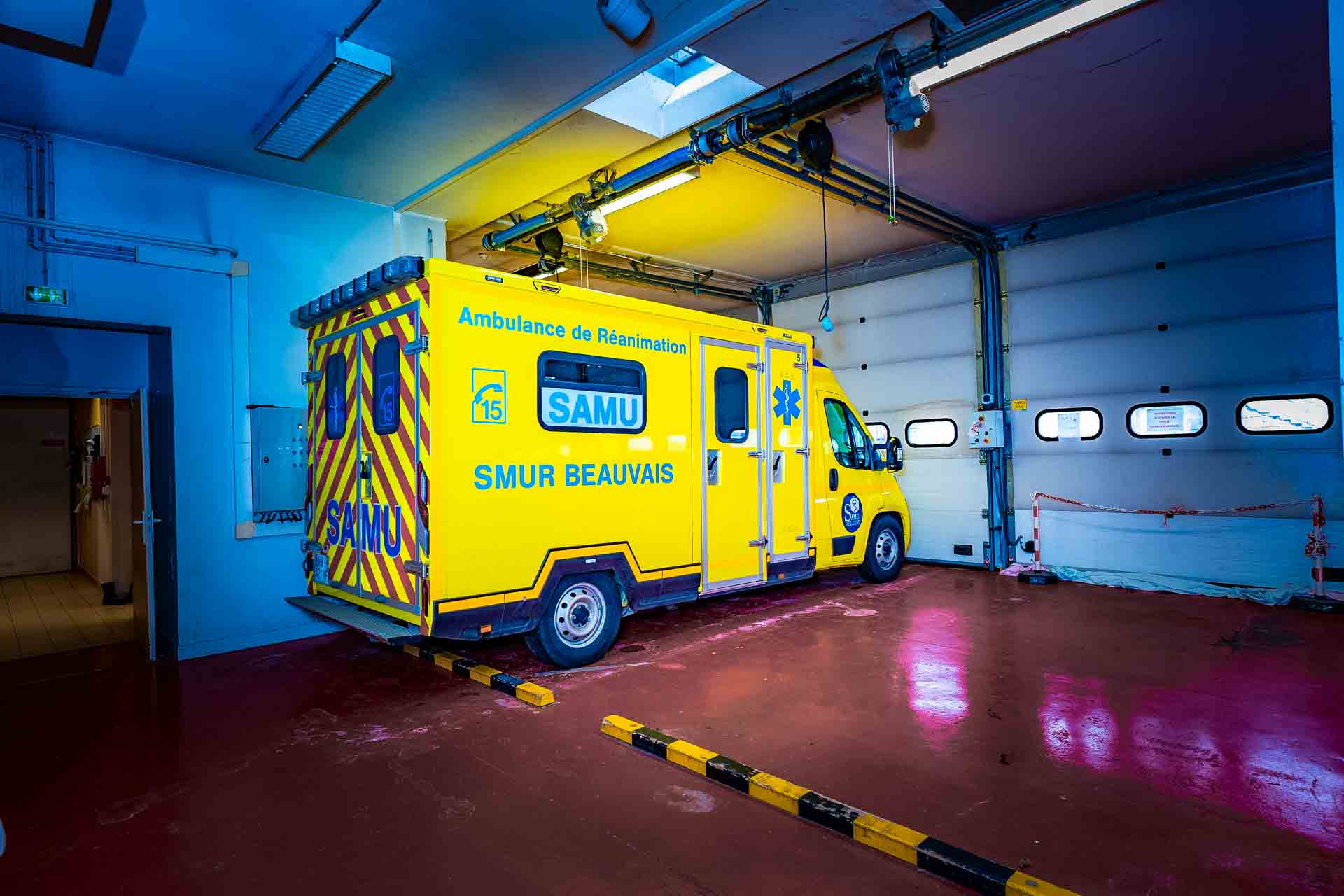 Les Nouveaux Véhicules Jaunes du SAMU-SMUR - Centre Hospitalier Simone Veil de Beauvais